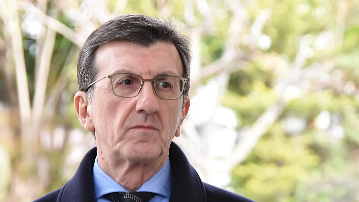 Άρης Πορτοσάλτε: Η πραγματική καταγωγή του, η κούκλα σύζυγος και η κόρη ...