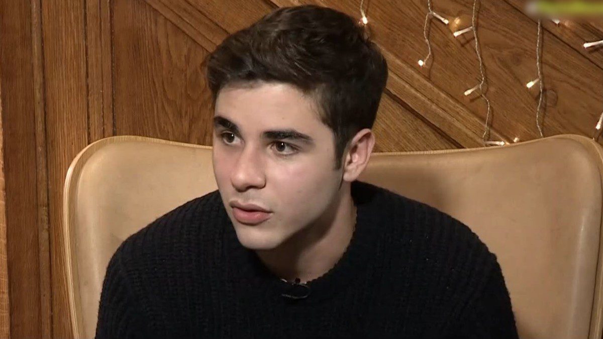 Μίλτος Χαρόβας: Τον πήρε ο ύπνος στα γυρίσματα της «Γης της Ελιάς» - Πώς αντέδρασε η παραγωγή ...