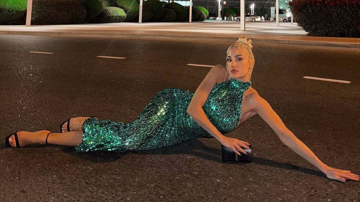 Η Ιωάννα Τούνη με το τέλειο φόρεμα για πάρτι - Ό,τι χρειάζεσαι για να ...