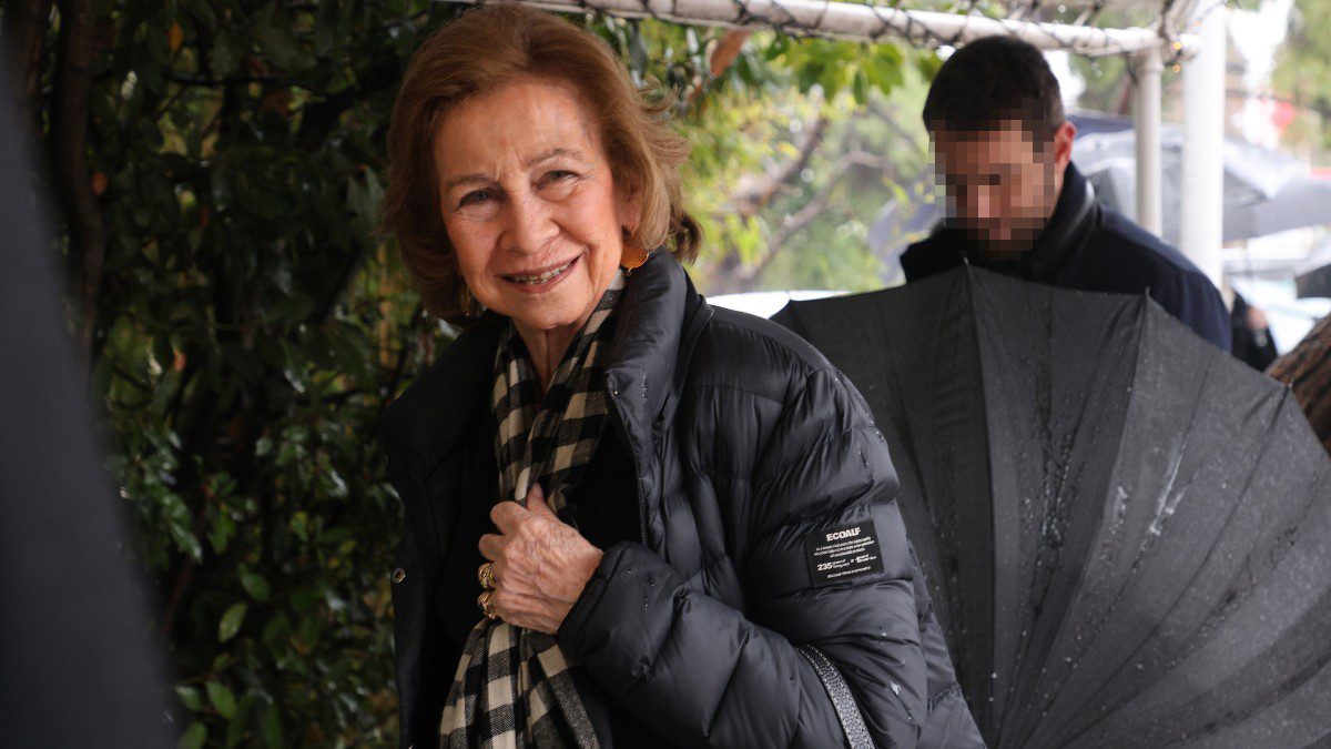 Στην Ελλάδα η Βασίλισσα Σοφία της Ισπανίας: Ο λόγος πίσω απ' το ξαφνικό ...