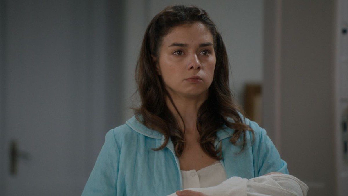 Porto Leone: Παντρεύουν τη Λένα με ένα ρεμάλι - ΣΕΙΡΕΣ - Youweekly.gr