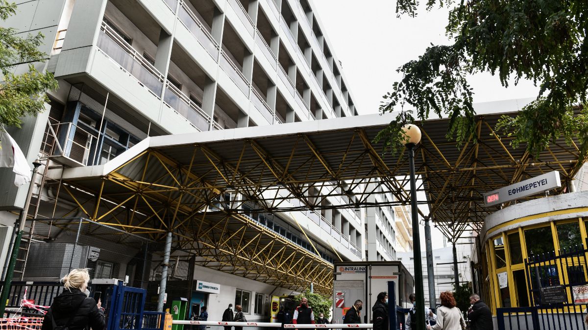 Σε κρίσιμη κατάσταση ο 22χρονος που κατάπιε αμάσητο μπέργκερ: «Ούτε οι ...