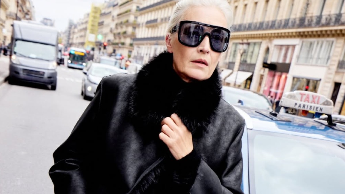 Δες τι αγοράζουν οι κομψές 50άρες από τη Zara στις εκπτώσεις - Κάτω από ...