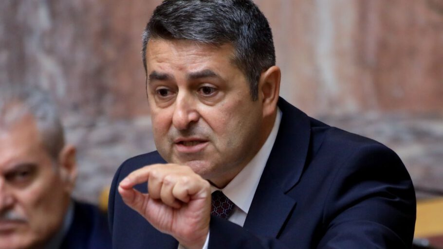 Γιώργος Μυλωνάκης: Η ζωή μετά το ανεύρυσμα εγκεφάλου - Οι παρενέργειες ...