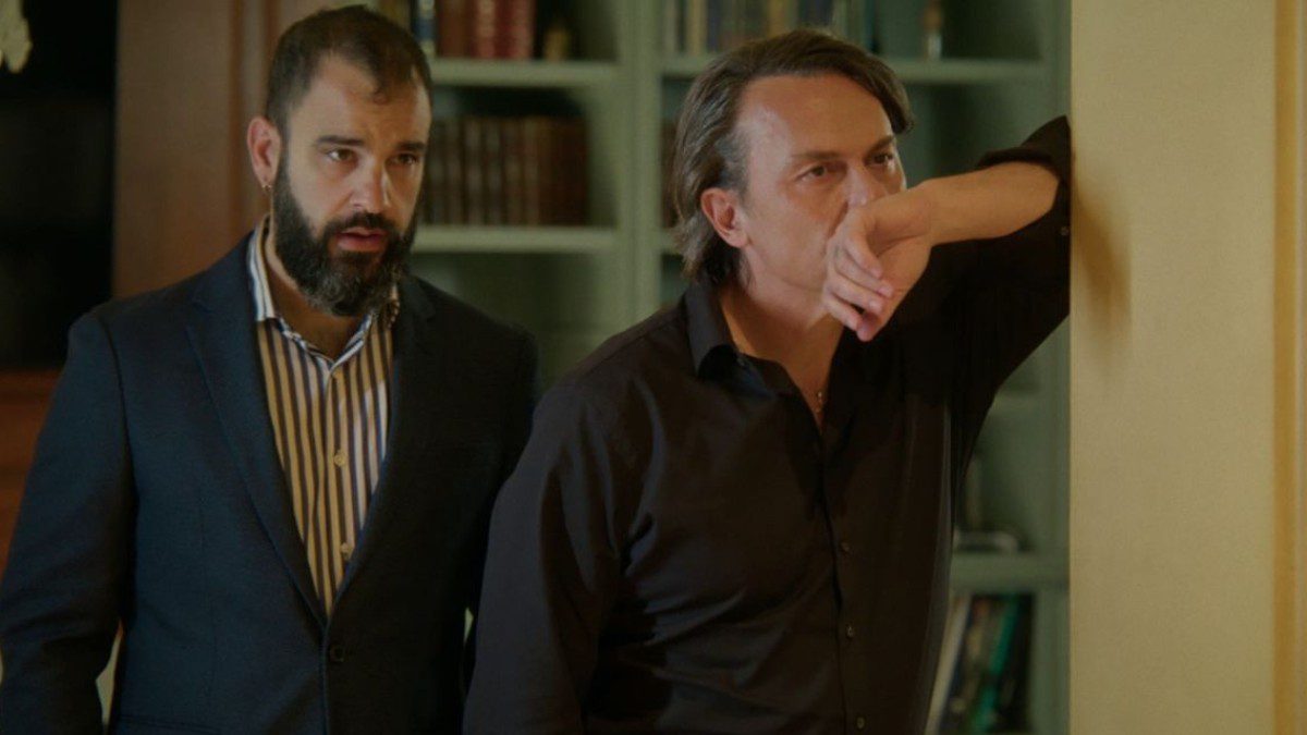 Να μ'αγαπάς (4/5): Ο Αχιλλέας στο νοσοκομείο - Ποιος κρύβεται πίσω από ...